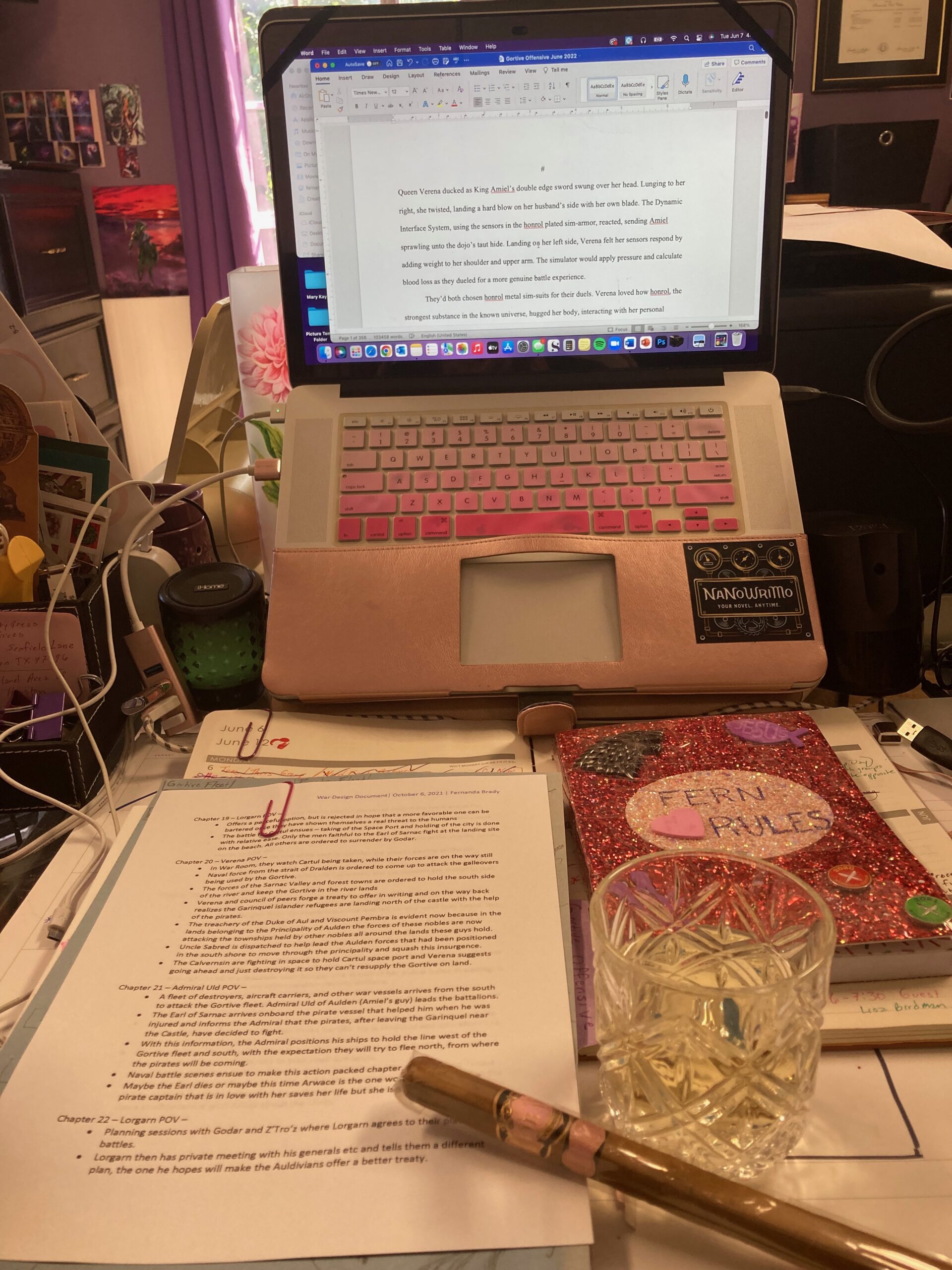 I am a Writer - RoadBroads - Women writers. Ordinary journeys ...